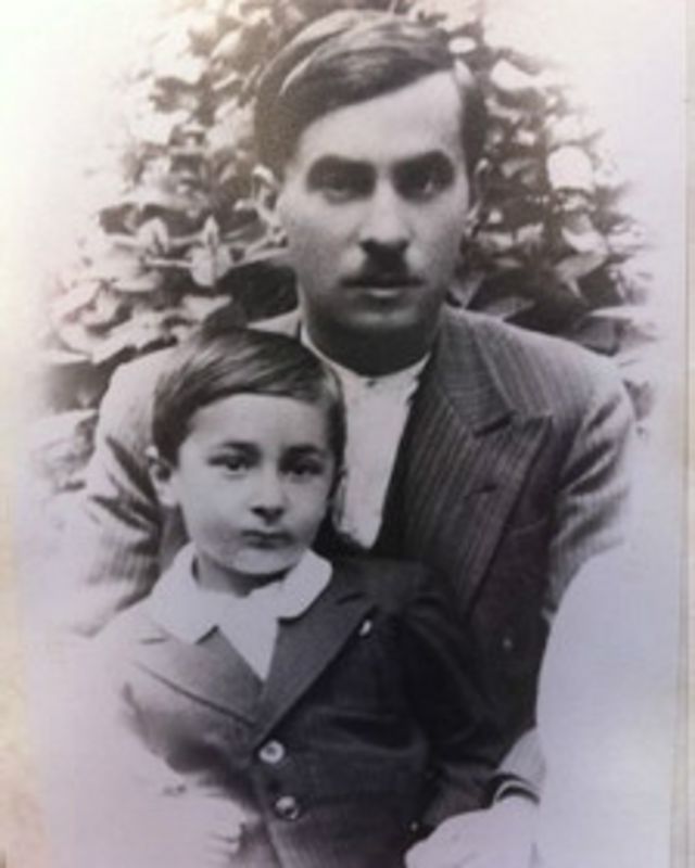 Grecia le hace la cuenta a Alemania por la guerra - BBC News Mundo