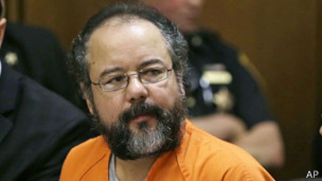 Ariel Castro es condenado a más de 1.000 años de prisión - BBC News Mundo