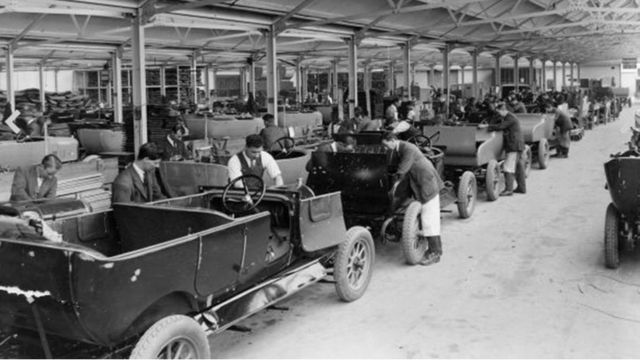 Satu abad pabrik mobil Mini - BBC News Indonesia