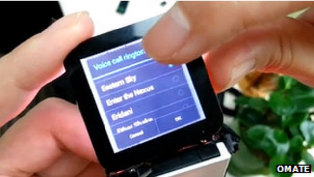 Новий смартвотч з камерою з’явиться в жовтні - BBC News Україна