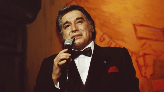 En fotos: 50 años de carrera de "Sandro de América" - BBC News Mundo