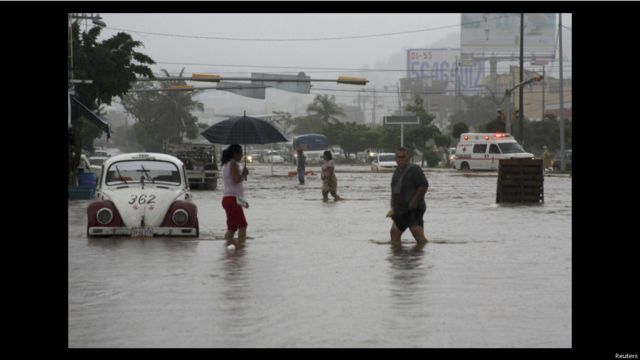 En fotos: Ingrid y Manuel azotan las costas de México - BBC News Mundo