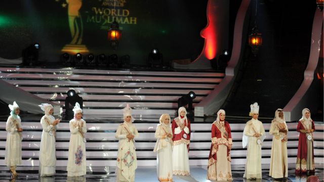 آلبوم عکس: 'دختر شایسته' کشورهای اسلامی - BBC News فارسی