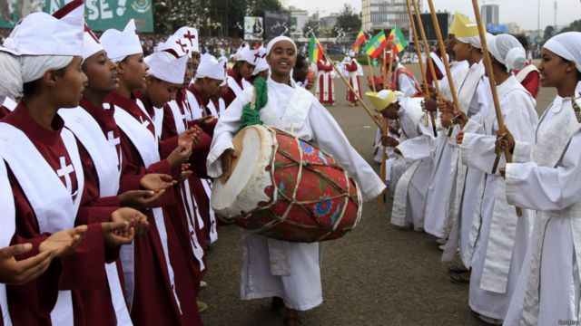Les photos de la semaine en Afrique - BBC News Afrique