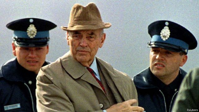 El nazi que nadie quiere enterrar - BBC News Mundo