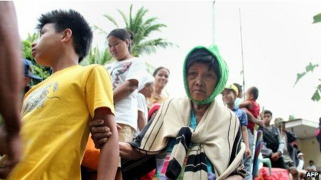 Topan berkekuatan dahsyat serang Filipina - BBC News Indonesia