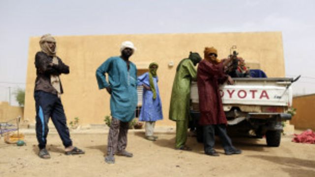 Mali: vers un désarmement - BBC News Afrique
