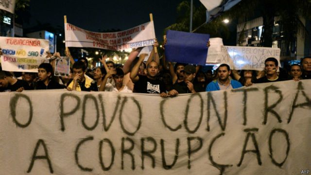 Brasil cai em ranking de corrupção em ano de mensalão - BBC News Brasil