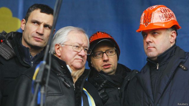 Столкновения с милицией в Киеве ожесточаются - BBC News Русская служба