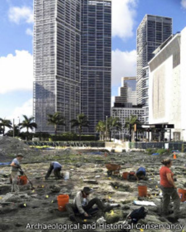 La aldea precolombina que apareció en el centro de Miami - BBC News Mundo