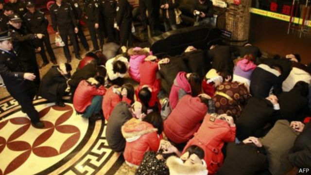 Polisi menggerebek 'kota seks' di Cina - BBC News Indonesia