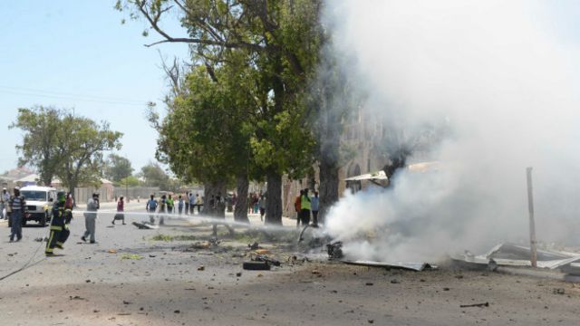 Qarax ka dhacay isbitaalka Kaysaney ee Muqdisho - BBC News Somali