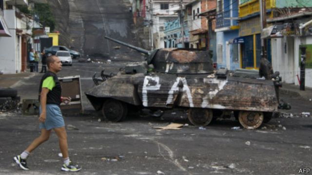 San Cristóbal: la ciudad de las barricadas en Venezuela - BBC News Mundo