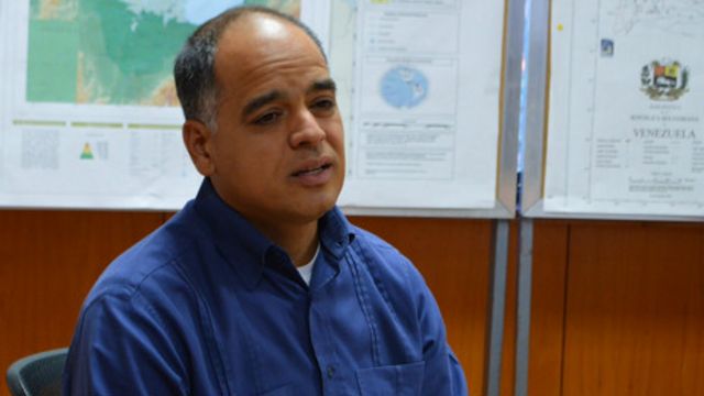 El ministro Izarra ve la mano de EE.UU. en las protestas de Venezuela ...