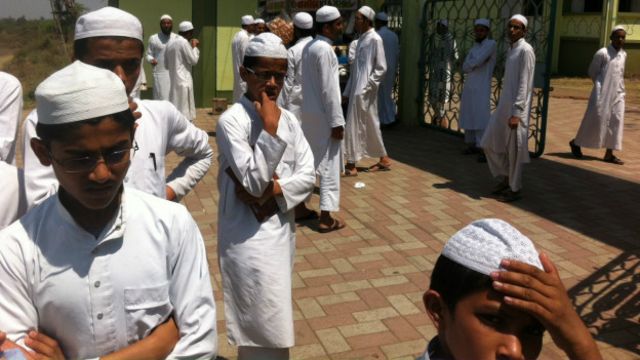 सागरनामा-4: क्या गुजरात में मुसलमान डरे हुए हैं? - BBC News हिंदी