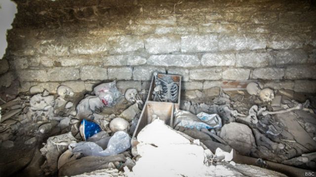 Əziz Kərimovun fotobloqu: Hövsanın sərdabələri - BBC News Azərbaycanca