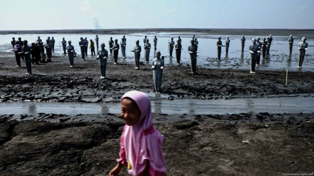 Mereka 'yang bertahan hidup' di Lumpur Lapindo - BBC News Indonesia
