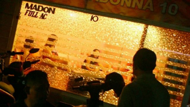 Menjelang penutupan lokalisasi Gang Dolly - BBC News Indonesia