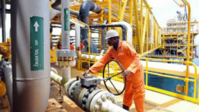Nigeria: limogeages dans le secteur du pétrole - BBC News Afrique