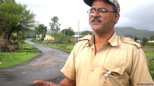 बस ड्राइवर, जिन्होंने दी हादसे की ख़बर - BBC News हिंदी