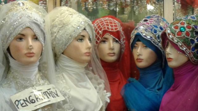 Kontroversi di seputar 'Jilboob' - BBC News Indonesia