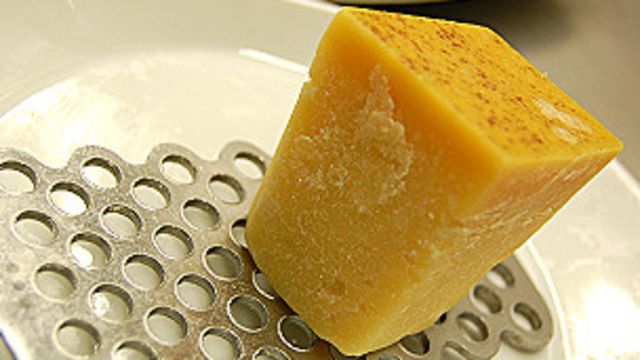 Cheesed off 惱火的 - BBC 英伦网