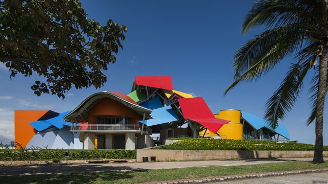 La impresionante arquitectura del primer biomuseo de América Latina ...