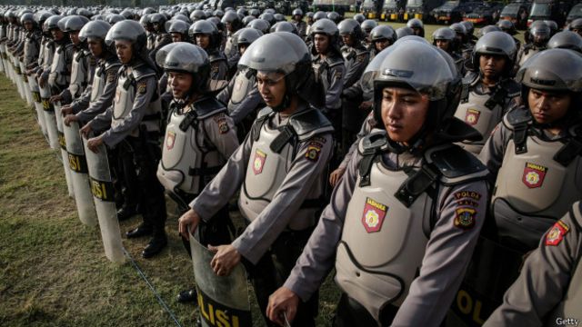 Ledakan bom dan penangkapan di Poso - BBC News Indonesia