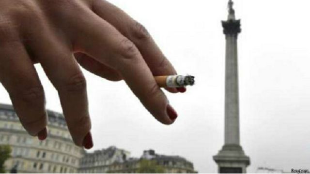 Bahaya asap rokok sama dengan polusi - BBC News Indonesia