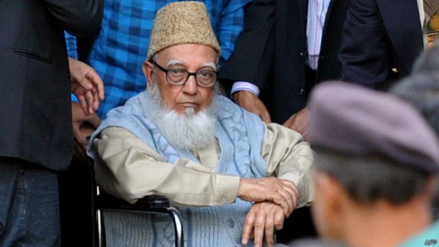 কড়া নিরাপত্তায় ঢাকায় গোলাম আযমের জানাজা - BBC News বাংলা