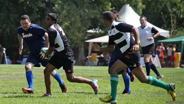 El torneo de rugby que se juega en una fábrica de ron venezolana - BBC ...