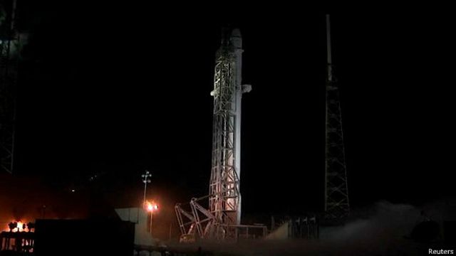 Postergan el lanzamiento de cohete experimental - BBC News Mundo