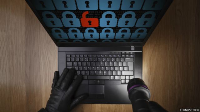 El hacker al que Facebook recompensó con US$12.000 por no borrar fotos ...