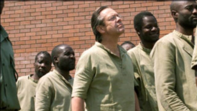 Mutinerie dans une prison de Harare - BBC News Afrique