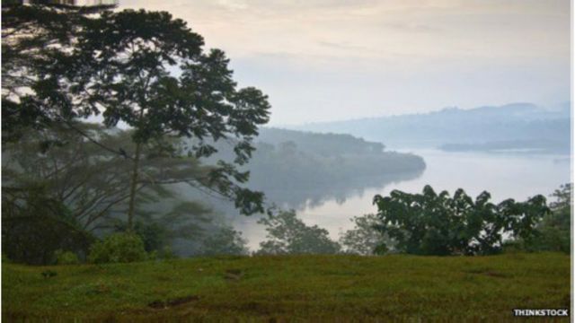 Mila zatawala usakaji wa waliokufa maji Kenya - BBC News Swahili