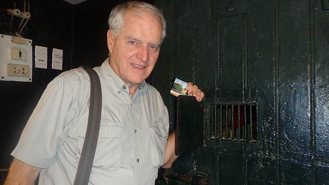 Phi công Mỹ và thời gian ở 'Hanoi Hilton' - BBC News Tiếng Việt