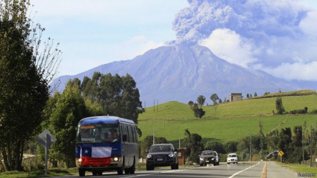 Chile: nueva erupción del volcán Calbuco - BBC News Mundo