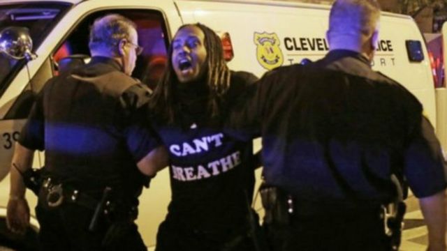 امریکہ میں پولیس افسر کو قتل کیس میں بری کرنے پر ہنگامے - BBC News اردو