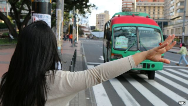 En fotos: las tradicionales busetas que Bogotá dejará de ver - BBC News ...