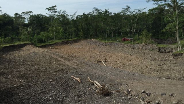 Penambangan pasir Merapi 'ancam' lingkungan - BBC News Indonesia