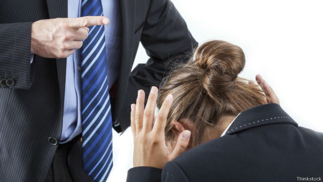 Metade dos brasileiros já sofreu assédio no trabalho, aponta pesquisa ...