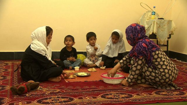 بیوه زنان افغان؛ چالشها و موفقیتها Bbc News فارسی