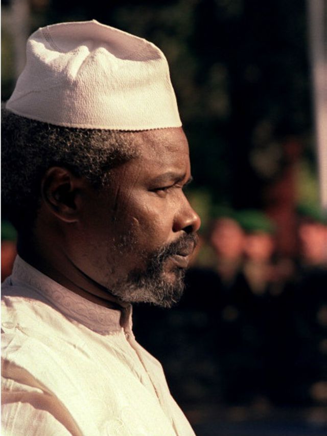 Habré : "Plus de 4000 parties civiles" - BBC News Afrique