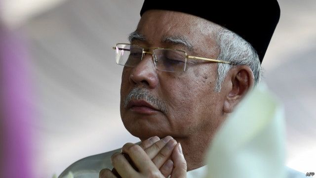 PM Malaysia hadapi 'tekanan besar' soal klaim terima US$700 juta - BBC ...