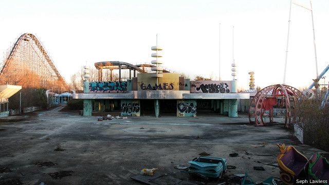 Inquietantes imágenes de Seph Lawless de parques de atracciones ...