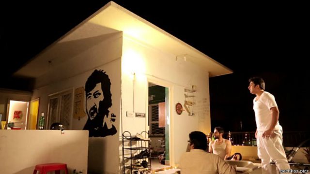 टीवी से अच्छा है इंटरनेट? - BBC News हिंदी