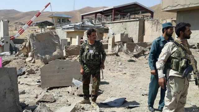 پاکستان میں افغان مہاجرین کے قیام میں مزید دو سال کی توسیع کی تجویز ...