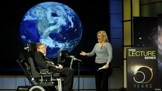 La nueva tecnología que permite hablar y escribir a Stephen Hawking ...