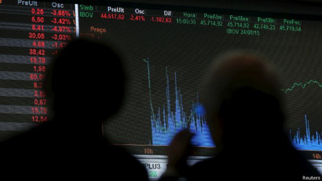 Como a queda da bolsa chinesa afeta o resto do mundo - BBC News Brasil