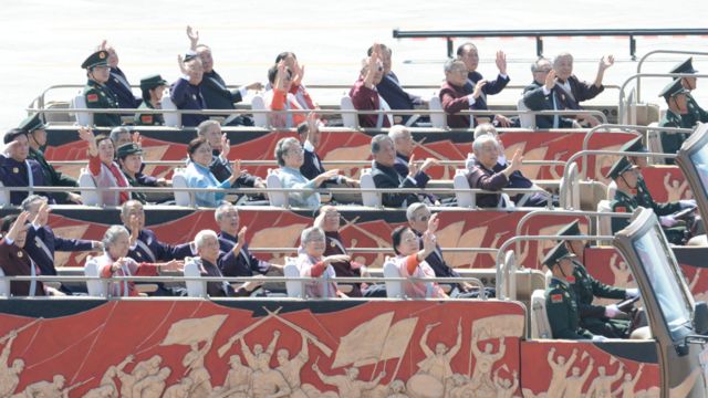 Cina gelar parade militer berskala terbesar - BBC News Indonesia